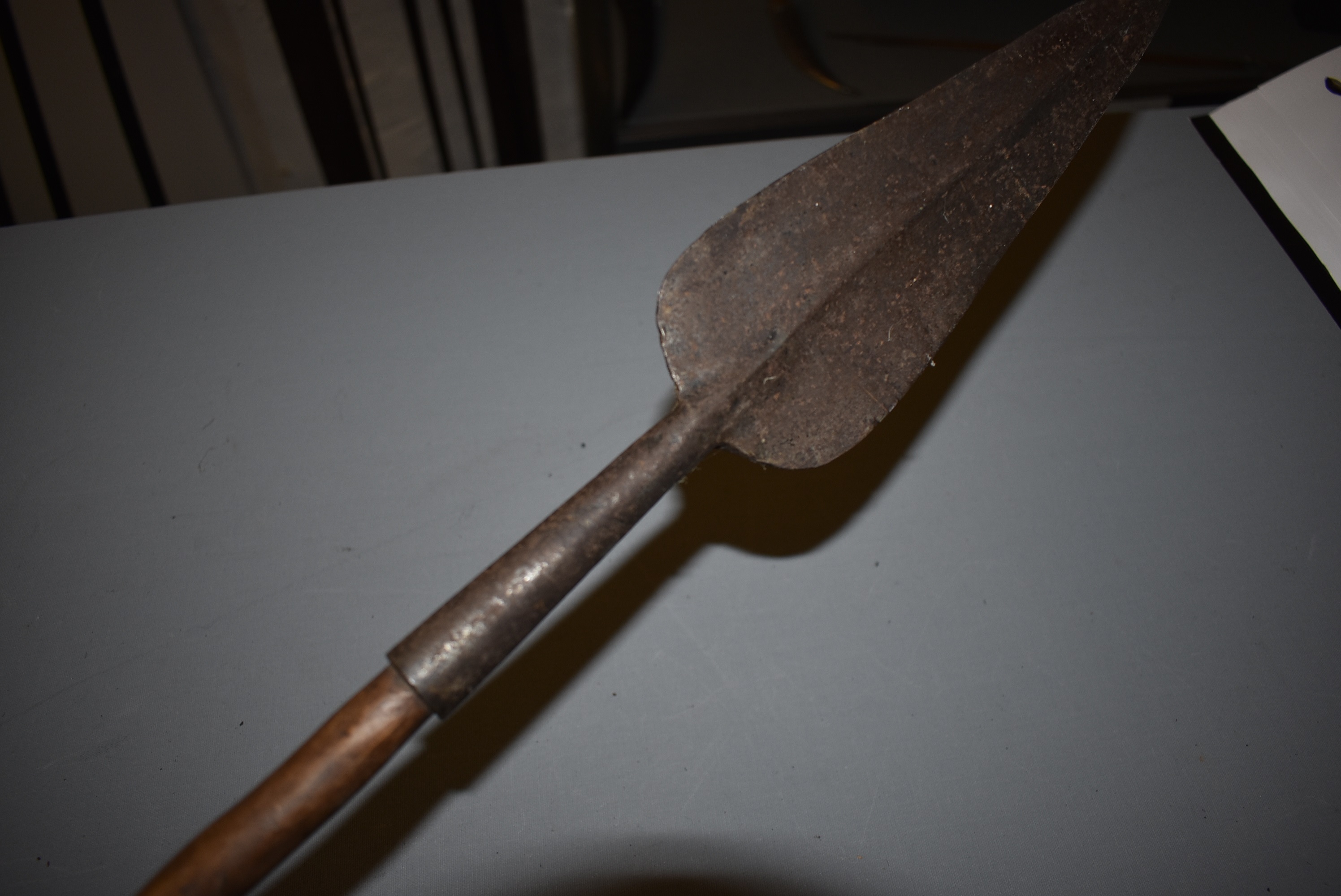 Lot 332 - AN AFRICAN SPEAR,