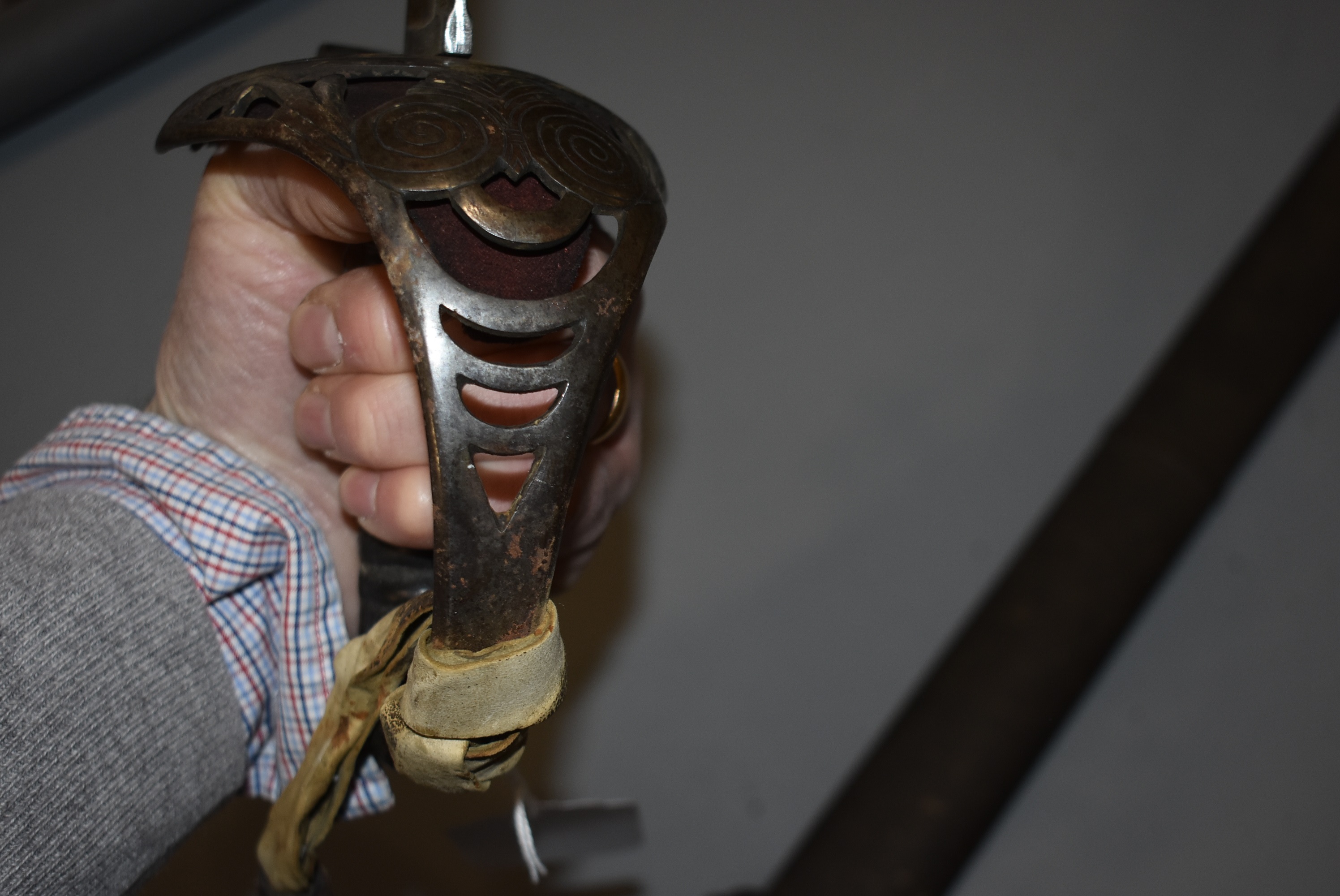 Lot 122 - A 1796 PATTERN HEAVY CAVALRY OFFICER'S