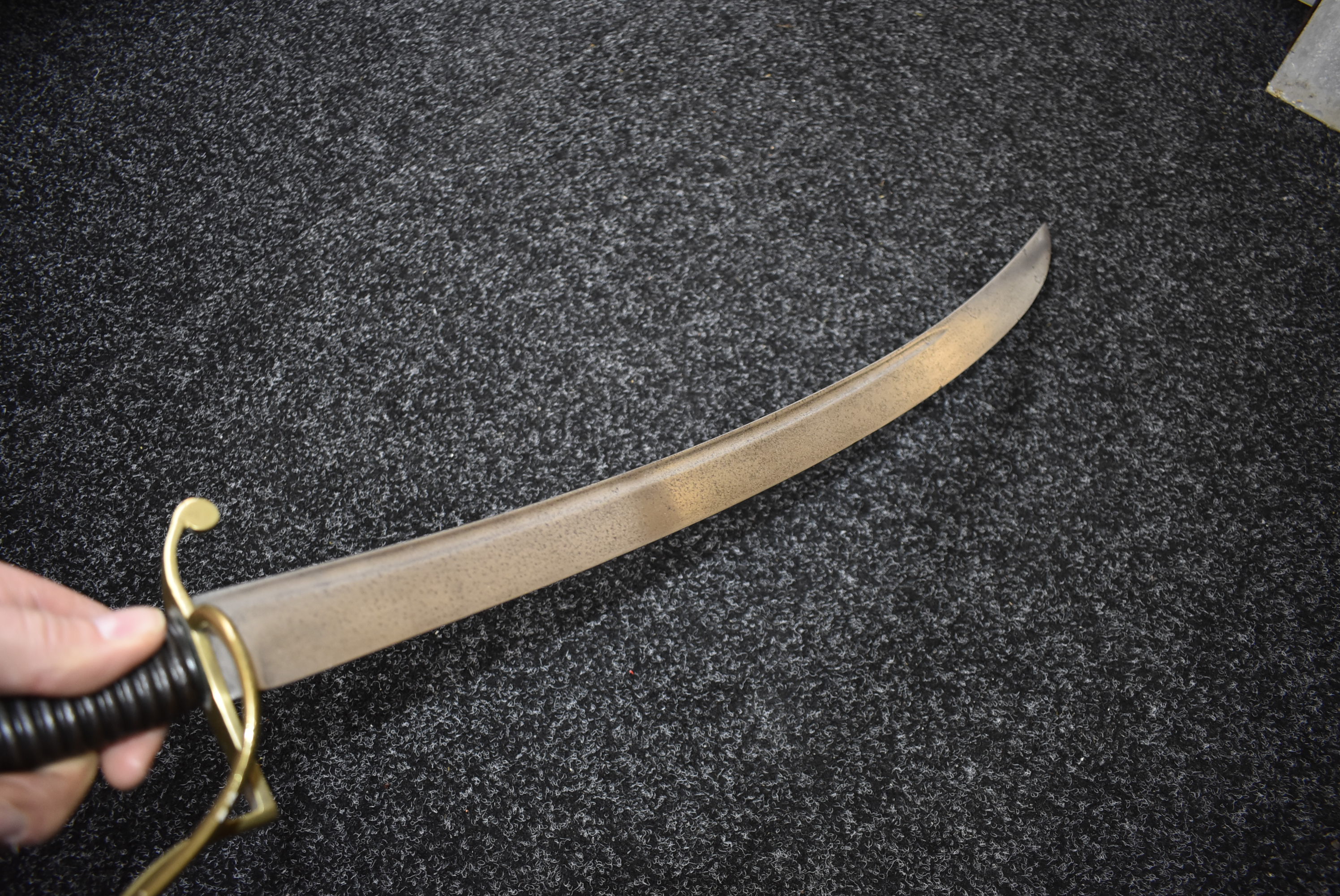 Lot 192 - A GEORGIAN CUSTOMS SWORD,