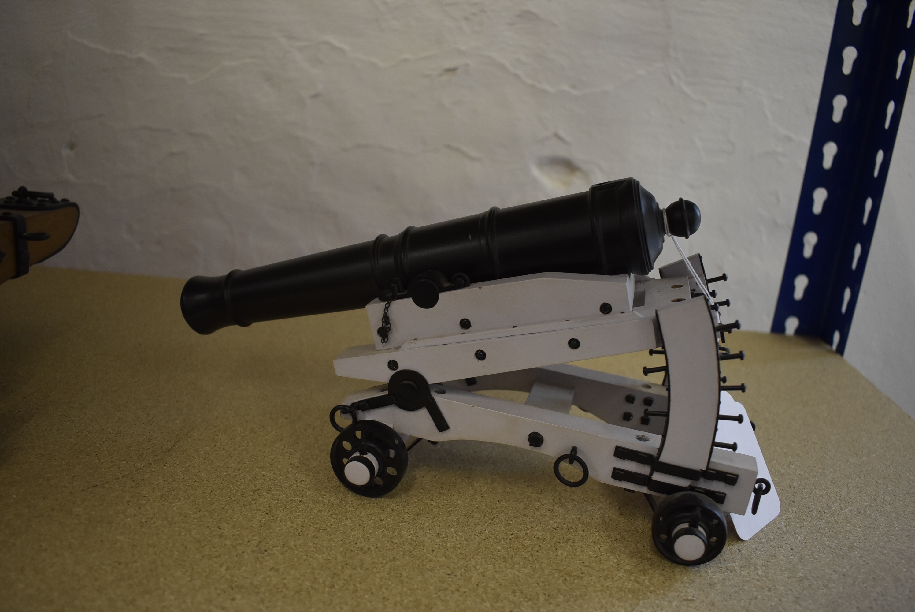Lot 448 - A GOOD SCRATCH BUILT MODEL NAVAL CANNON,