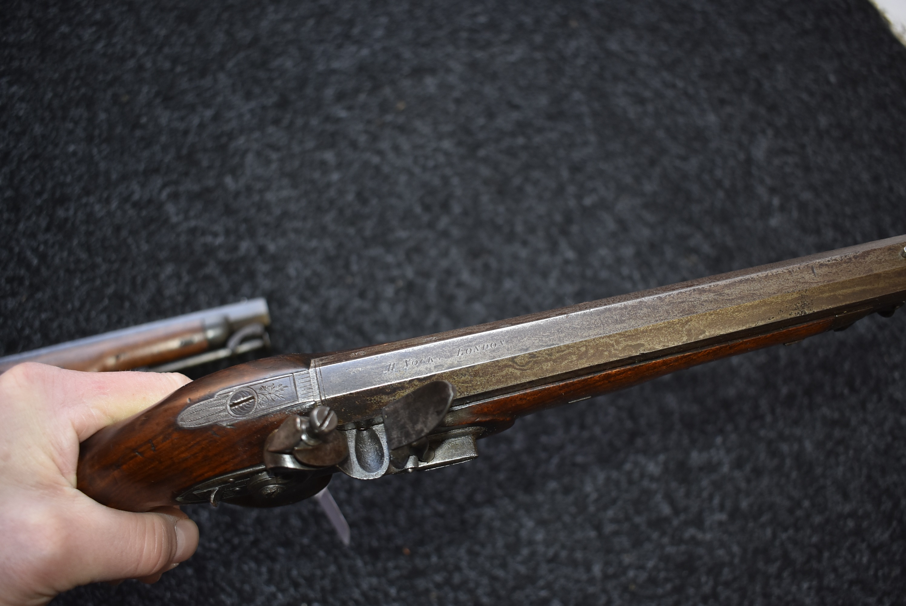 Lot 628 - A PAIR OF .650 CALIBRE FLINTLOCK OFFICER'S