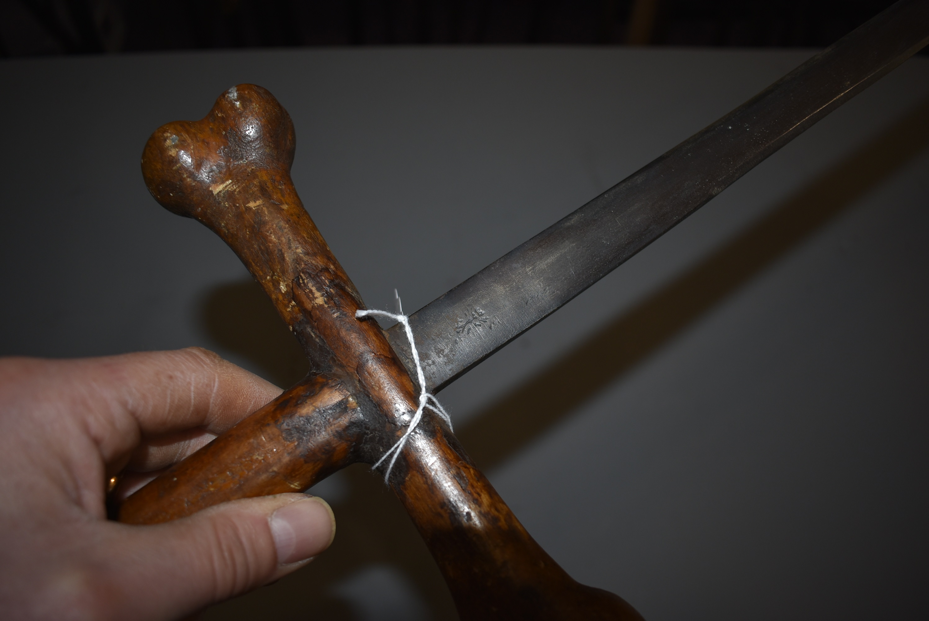 Lot 180 - A 19TH CENTURY MASONIC OR MEMENTO-MORI SWORD,