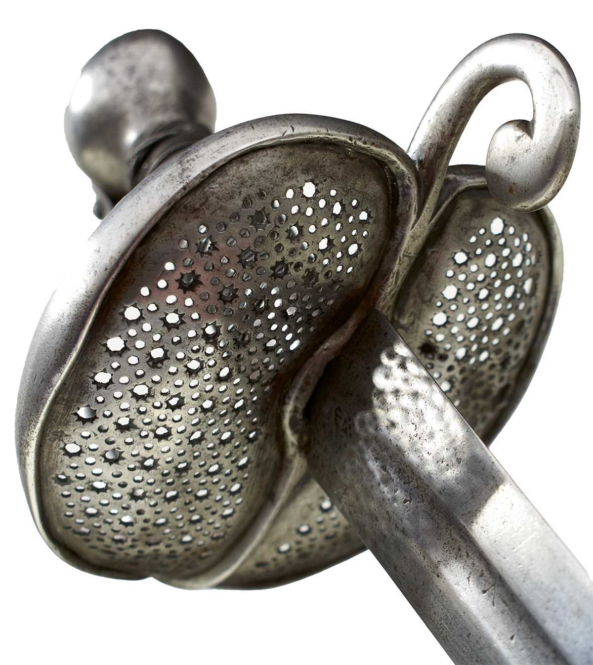 Lot 326 - A 17TH CENTURY DUTCH WALLOON OR SWORD OF