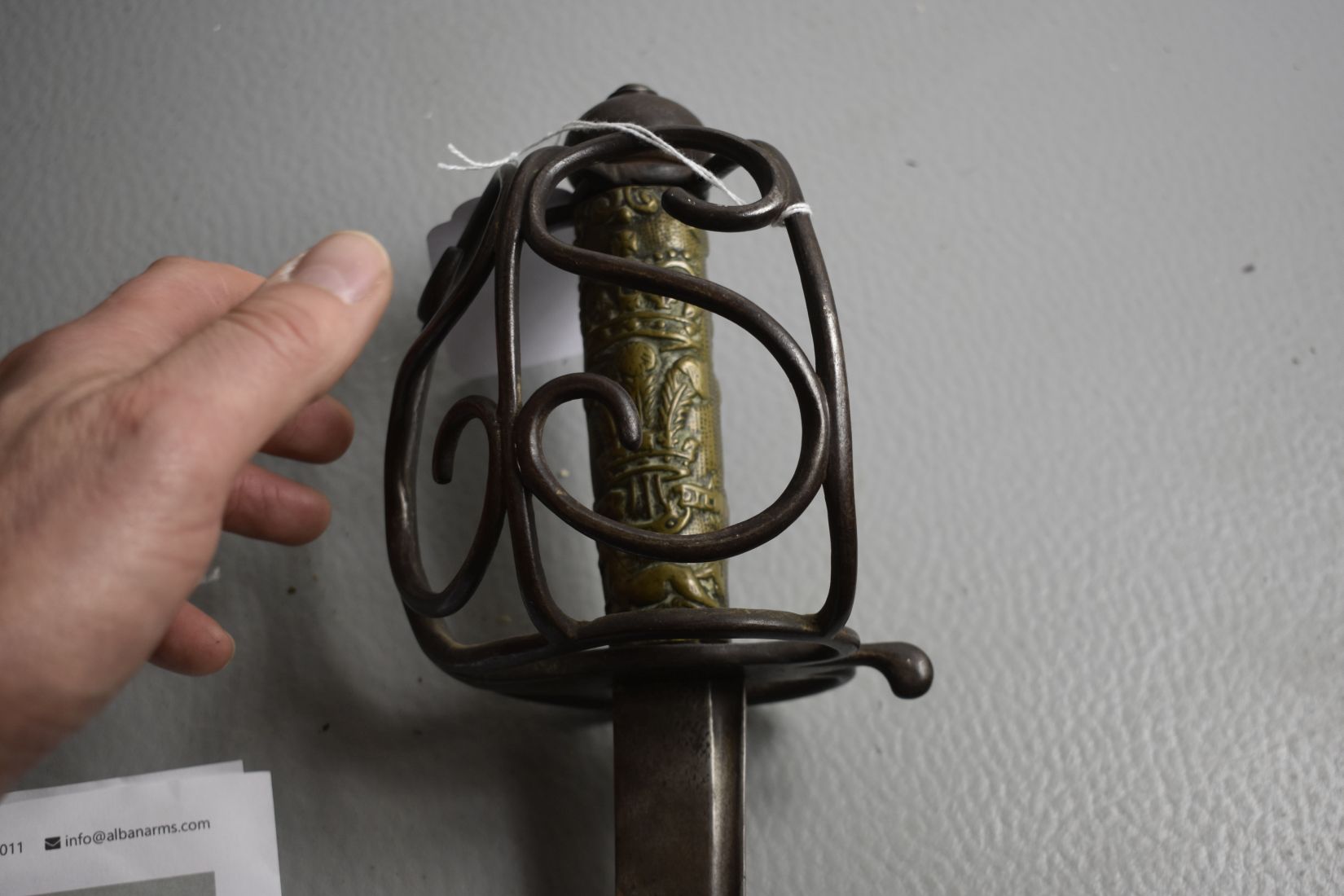 Lot 182 - A SCARCE ROYAL WELSH FUSILIERS GRENADIER'S