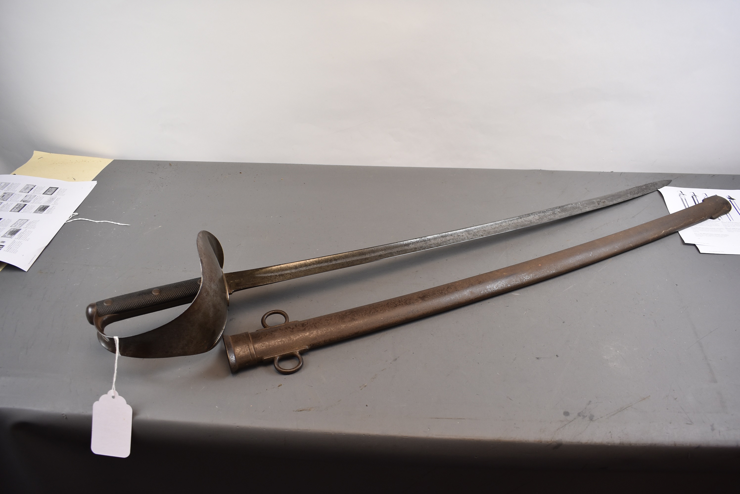 Lot 160 - AN 1899 PATTERN CAVALRY TROOPER'S SWORD,
