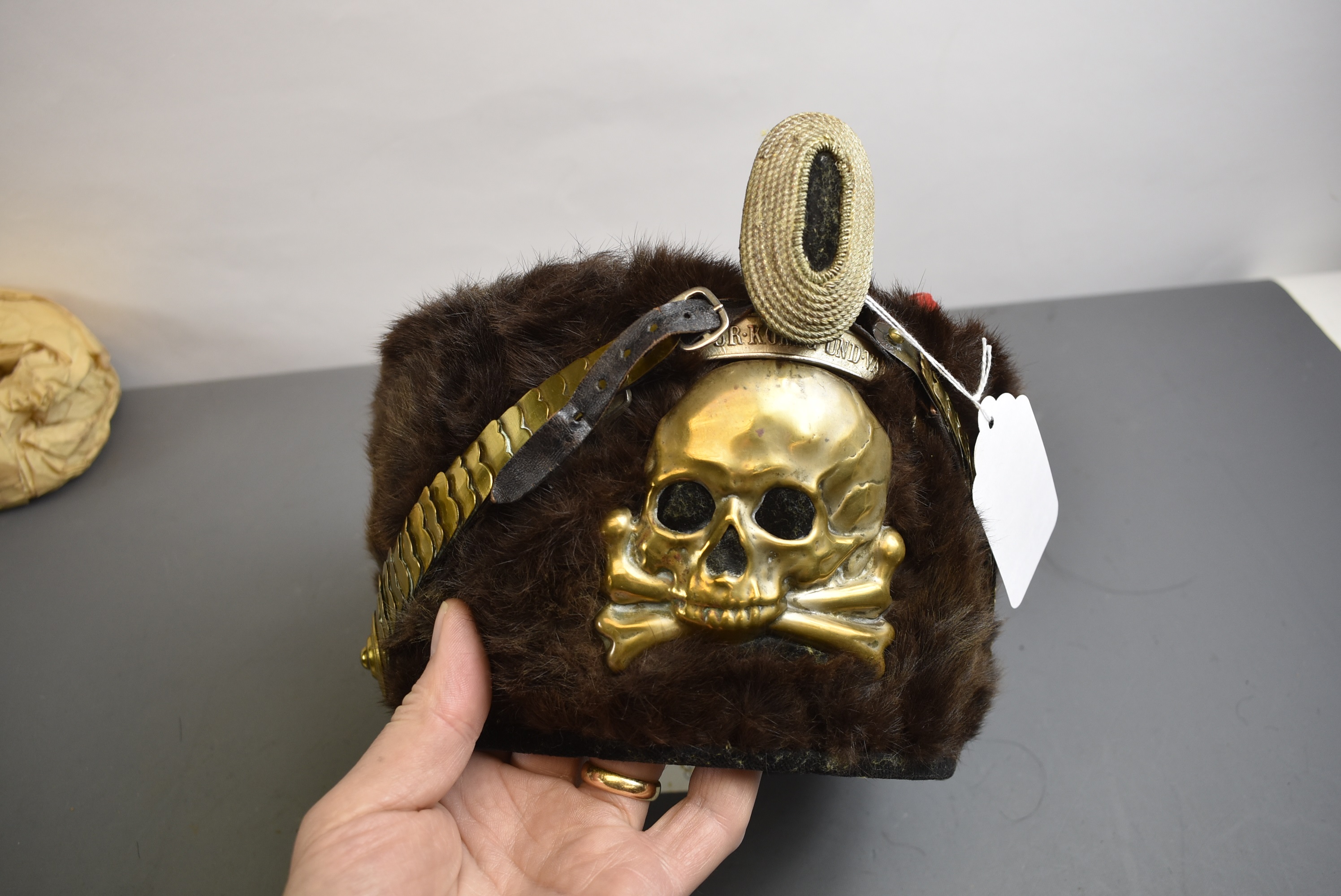 Lot 766 - AN IMPERIAL GERMAN 1ST LEIB HUSSARS BUSBY,