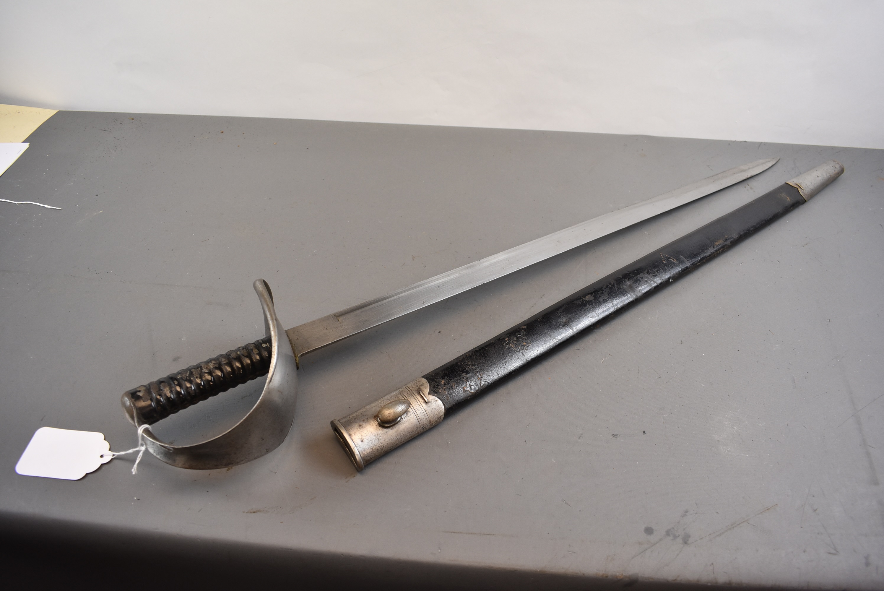 Lot 610 - AN 1889 PATTERN ROYAL NAVAL CUTLASS,