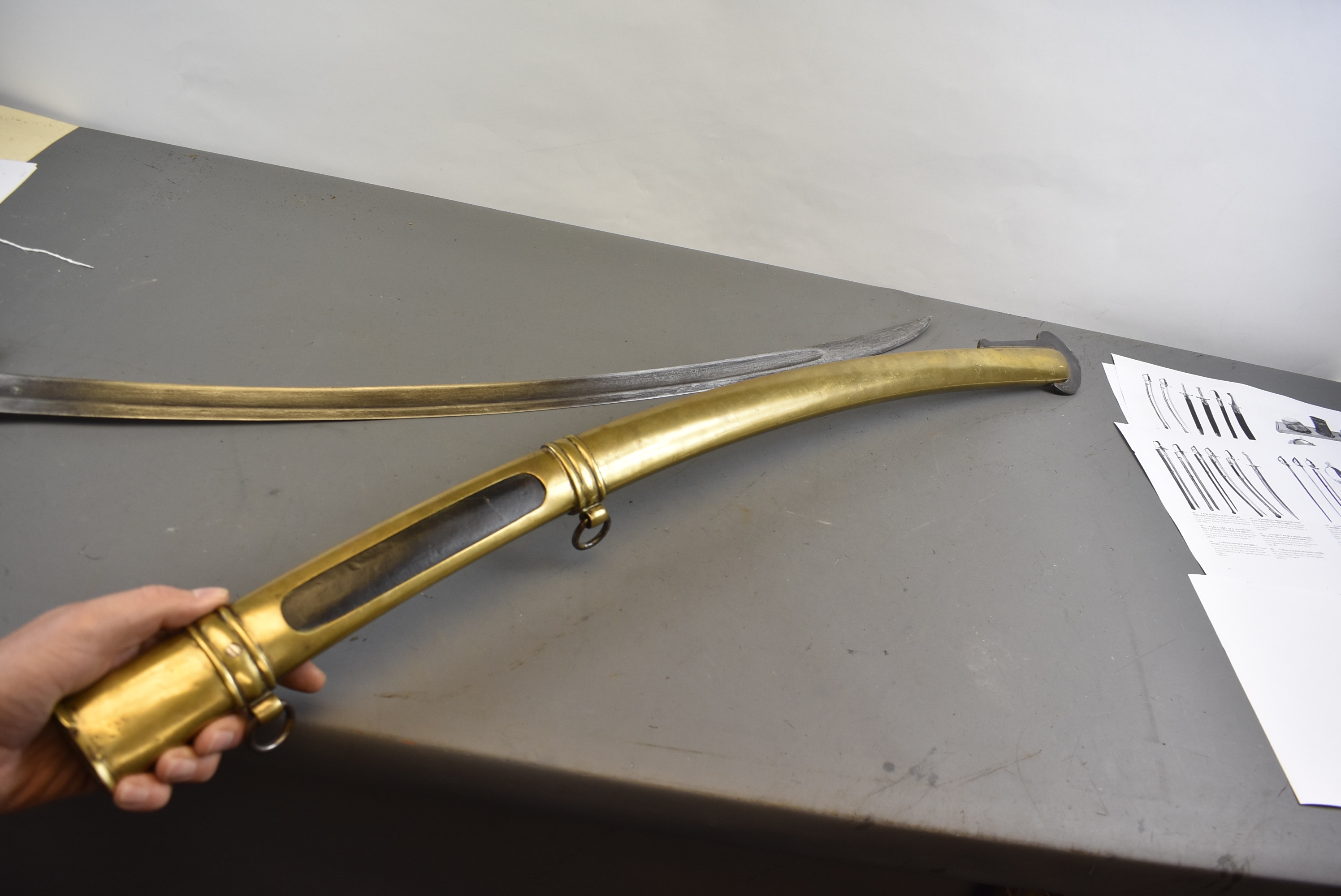 Lot 692 - A GOOD COPY OF A FRENCH MODEL 1801 LIGHT