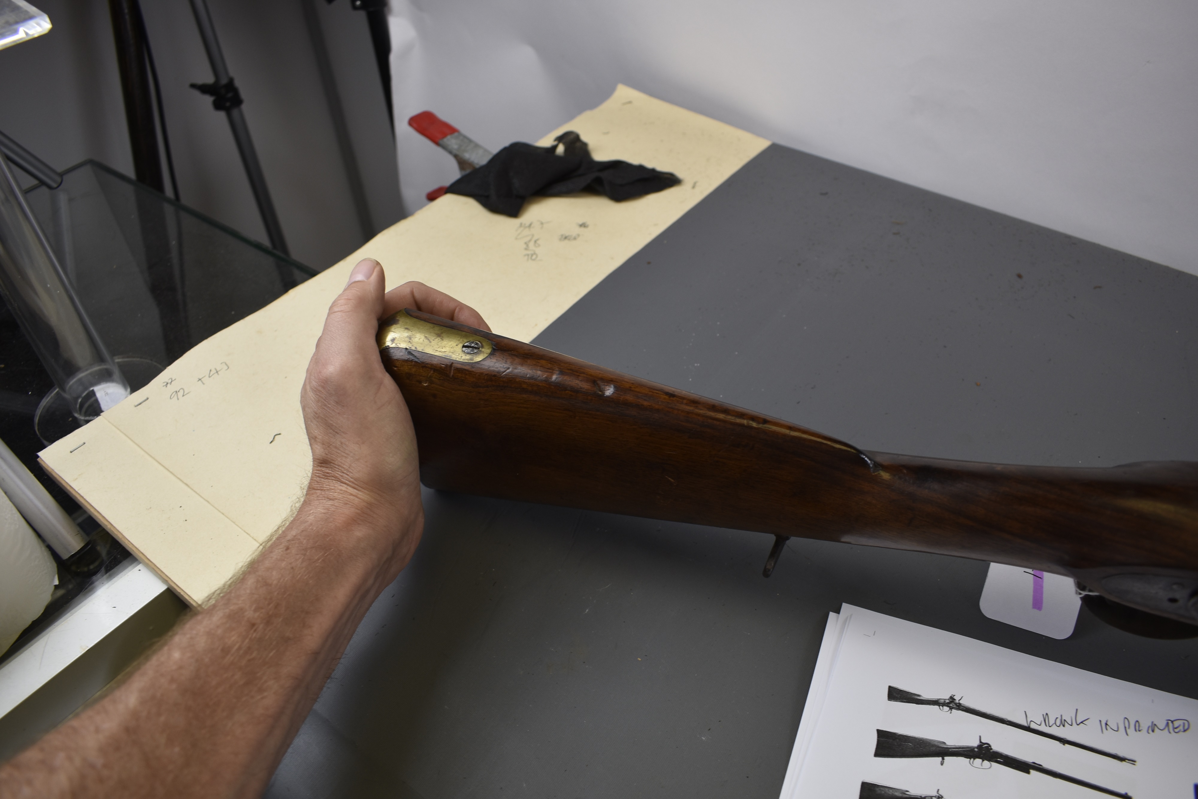 Lot 548 - A .701 CALIBRE PATTERN 1851 VOLUNTEER