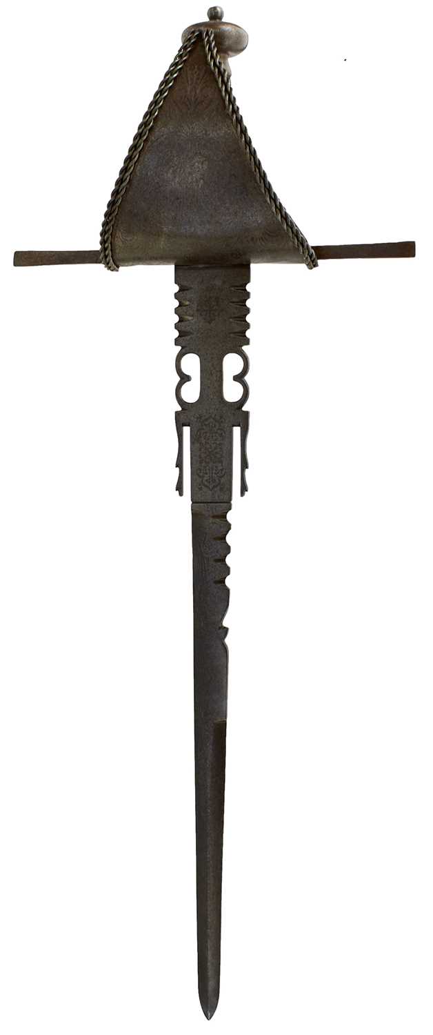 Lot 883 - A LARGE SPANISH LEFT HAND DAGGER IN THE 17TH