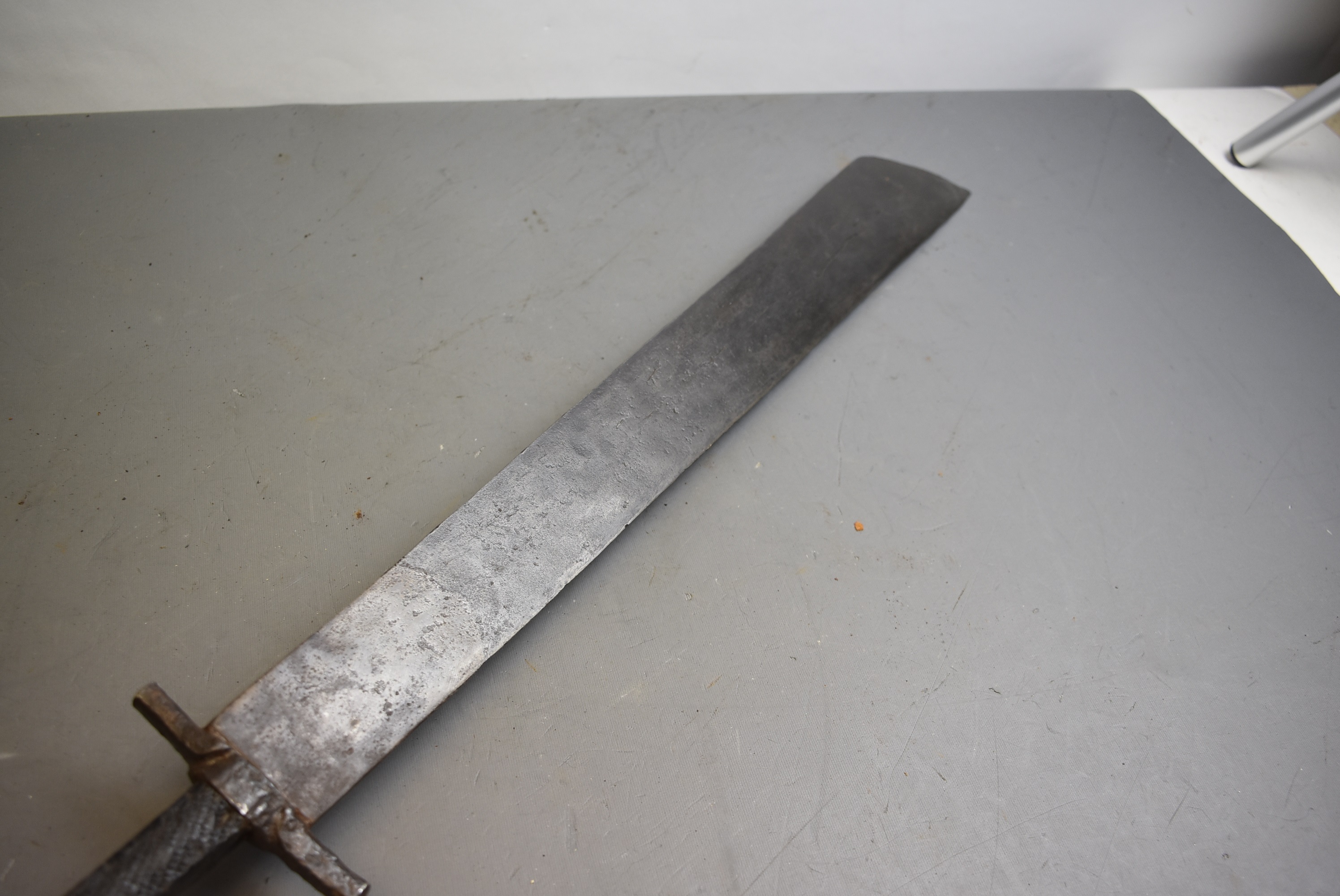 Lot 896 - A VERY RARE 15TH CENTURY GERMAN CLEAVER